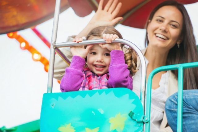 6 Ways to Save Money at Six Flags