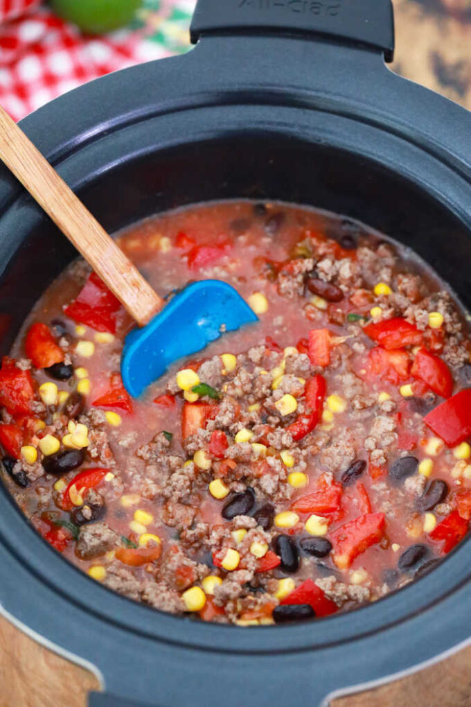 Slow Cooker Taco Pasta - Mommy Evolution