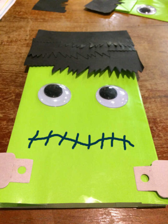 Frankenstein Craft for Halloween - Mommy Evolution