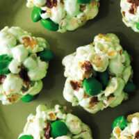 Chocolate Mint Popcorn - Mommy Evolution