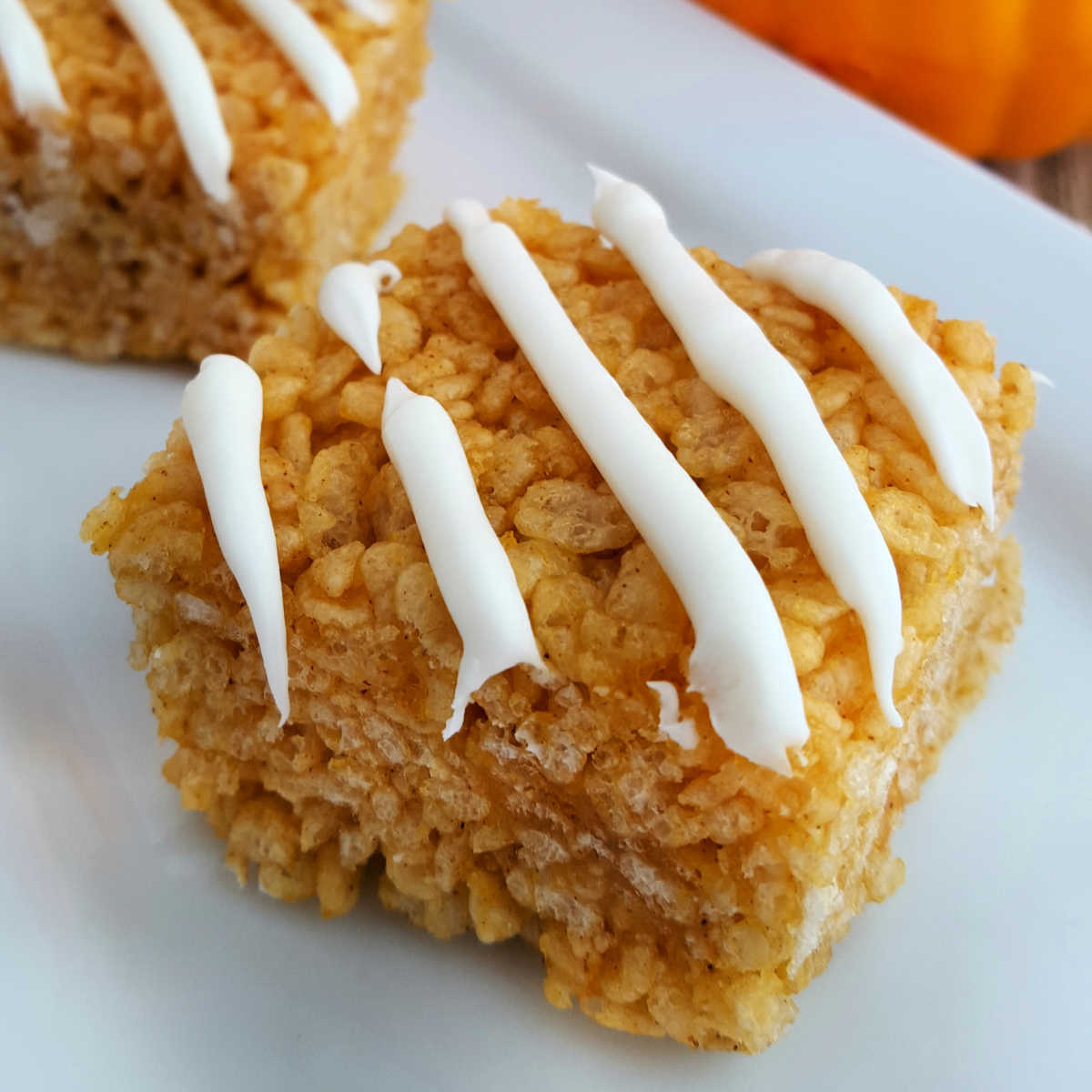 Pumpkin Rice Krispie Treats - Mommy Evolution